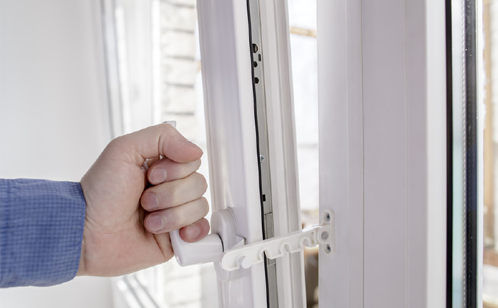 Preventing falls in toddlers and children (1 to 5 years old) - HSE.ie