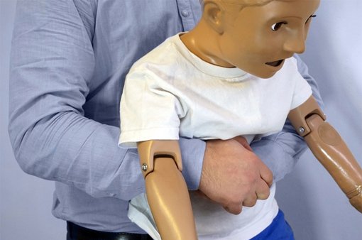 Choking in children aged 1 year or older - HSE.ie
